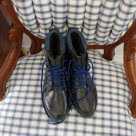 sport treds | Shoes | Sport Treds Womens Short Waterproof Booties Navy ...